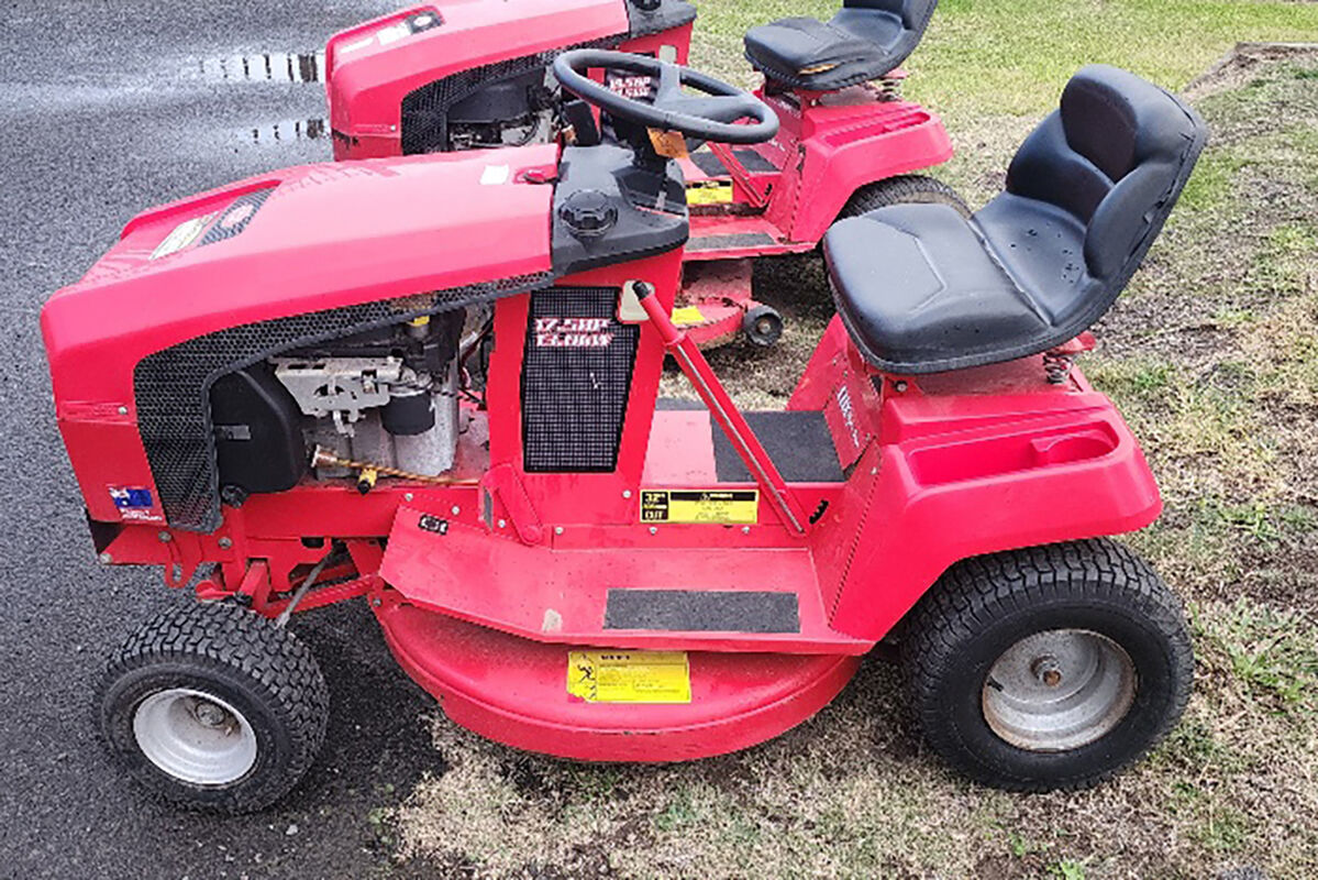 Second Hand Cox Hydro Ride on Mower | All About Mowers and Chainsaws